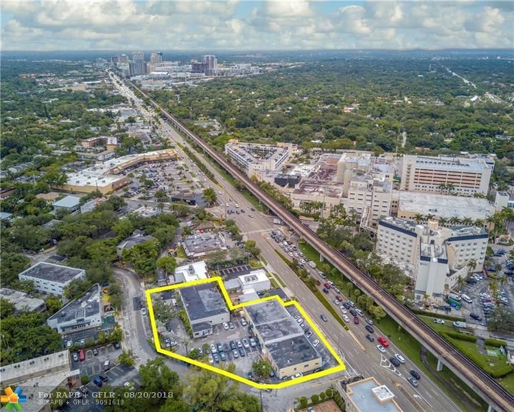 South Miami Strip Center For Sale - $12,500,000
